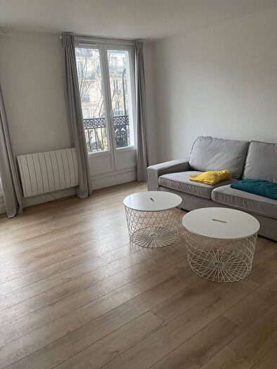 Goutte dOr-Château Rouge, Paris 18ème arrondissement - Appartement 2 pièces à louer