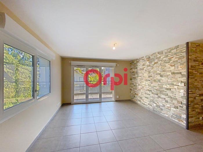 Beulet-Ile de France, Annemasse : Appartement 3 pièces à louer