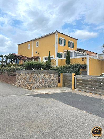 Appartement à vendre - Narbonne, Bourg - 4 pièces - 3 chambres