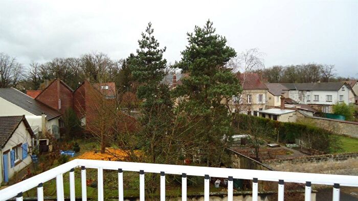 Appartement à louer - Ouest, Lamorlaye - 3 pièces - 2 chambres