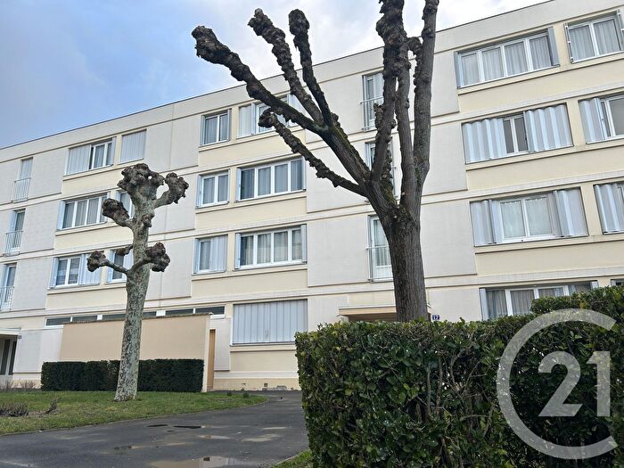 Appartement à vendre - Châlons-en-Champagne, Centre-ville - 5 pièces - 3 chambres