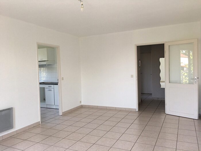 Appartement à vendre - Larche - 3 pièces - 2 chambres