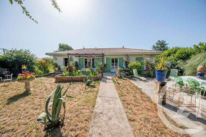 Maison 4 pièces à vendre à Saint-Médard-en-Jalles, Corbiac, Gajac, Magudas