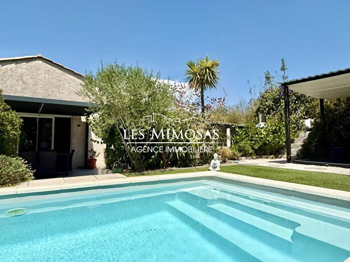Maison 4 pièces à vendre à Roquebrune-sur-Argens, Les Fourques, Le Défens, Les Quatre Chemins