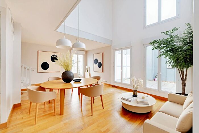 Appartement à vendre - Châtillon, Roissys, Béranger - 5 pièces - 4 chambres