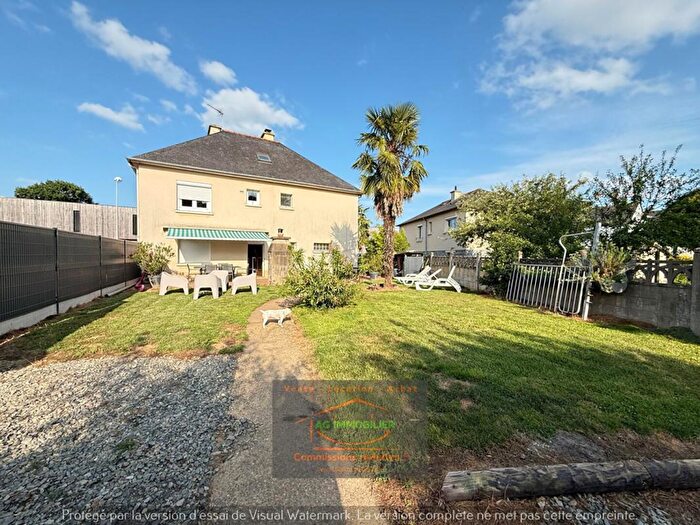 Maison à vendre - Saint-Gilles - 5 pièces - 3 chambres