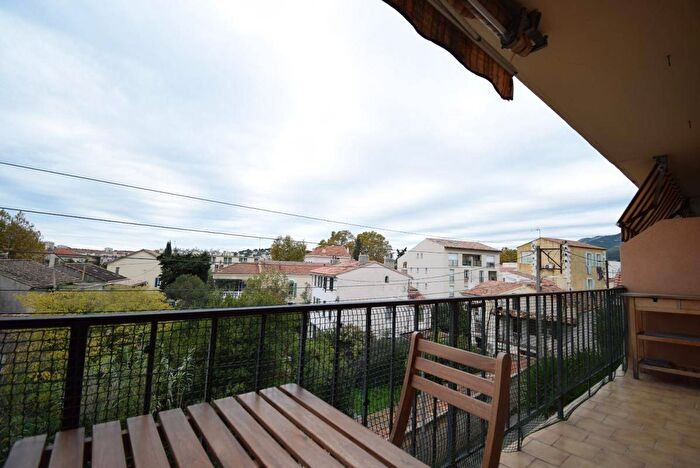 Appartement à louer - Rodeilhac, Toulon - 3 pièces - 2 chambres