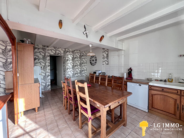 Maison à vendre - Mortagne-sur-Gironde - 3 pièces - 2 chambres