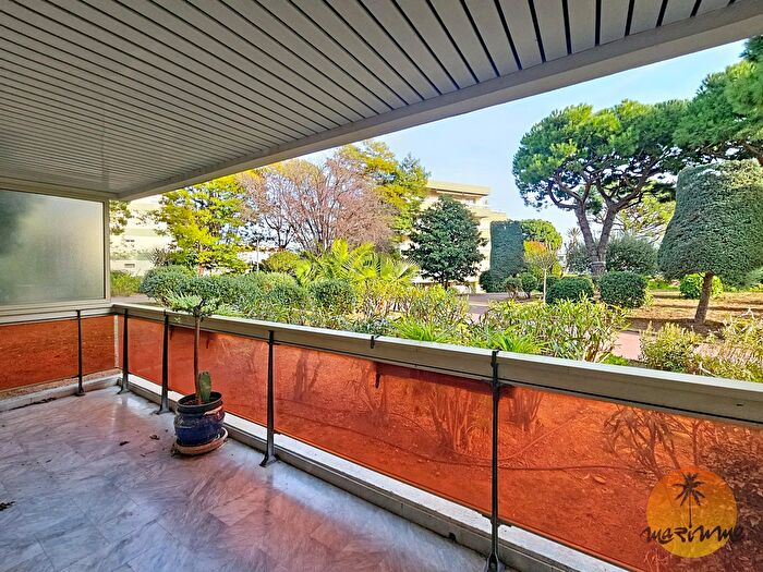 Appartement à vendre - Saint-Laurent-du-Var, Jacquons, Plateaux Fleuris - 2 pièces - 1 chambre