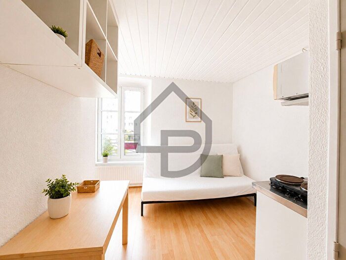Beau Site-Pommerets-Binelles, Sèvres : Appartement 1 pièce à louer