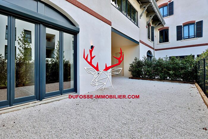 Appartement à louer - Saint-Cyr-au-Mont-dOr - 3 pièces - 2 chambres