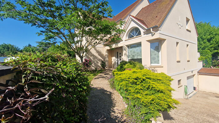 Maison 9 pièces à vendre - Saint-Martin-de-Nigelles