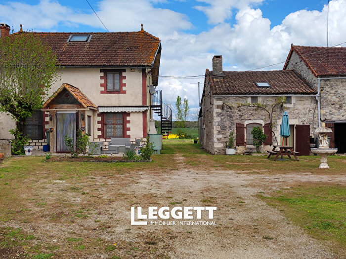 Maison à vendre - Chaunay - 9 pièces - 5 chambres