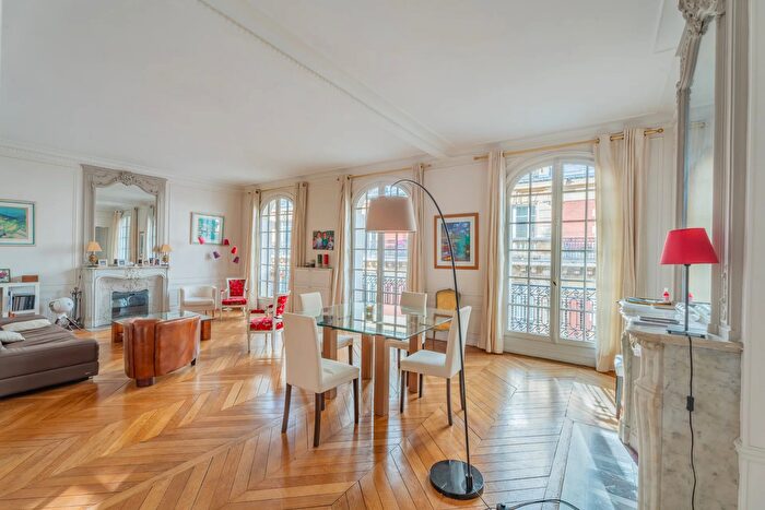 Appartement à vendre - Paris e , Courcelles, Wagram - 6 pièces - 5 chambres