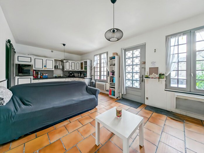Maison à vendre - Véretz - 5 pièces - 4 chambres