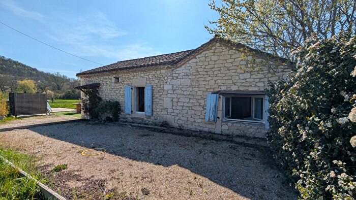 Maison à vendre - Montcuq - 2 pièces - 1 chambre