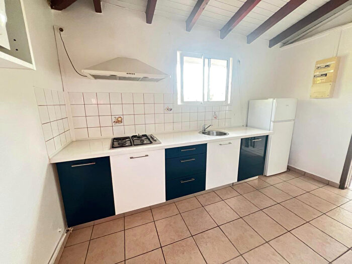 Appartement 3 pièces à louer à Les Abymes