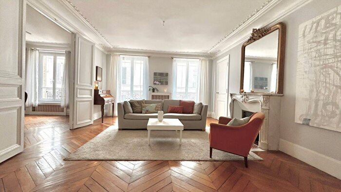 Appartement à louer - Muette Nord, Paris ème arrondissement - 5 pièces - 3 chambres