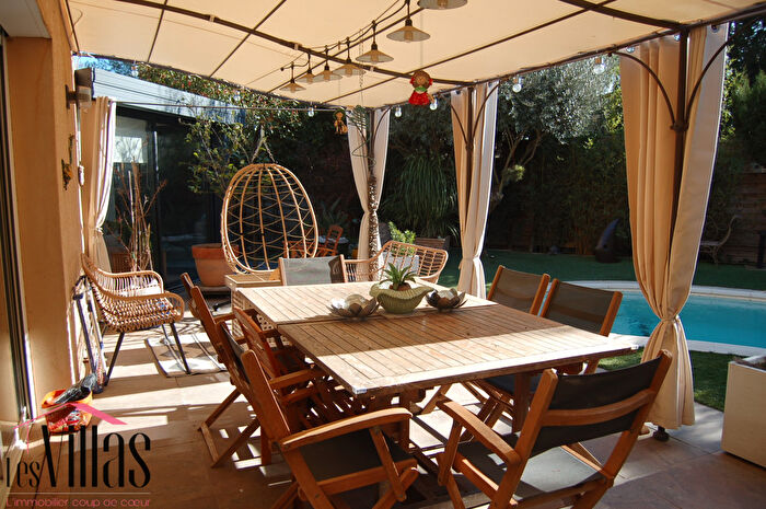 Maison à vendre - Narbonne - 6 pièces - 4 chambres