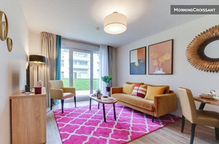 Appartement à louer - Barbâtre-Saint Remy-Verrerie, Reims - 2 pièces - 1 chambre