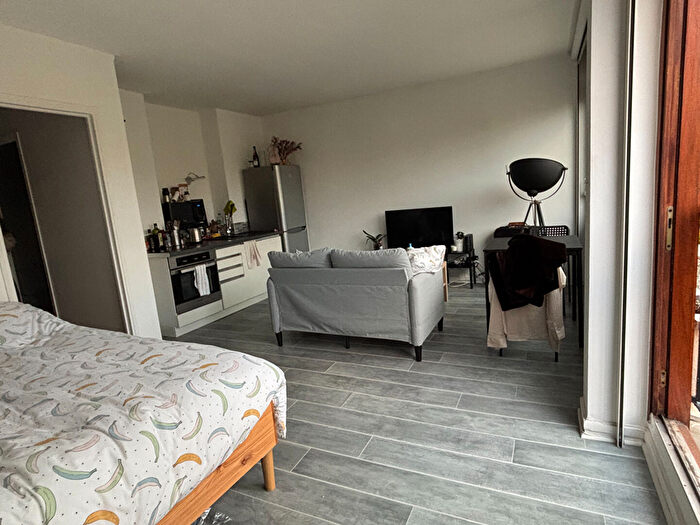 Appartement à vendre - Le Chesnay, Pré-Vert - 1 pièce