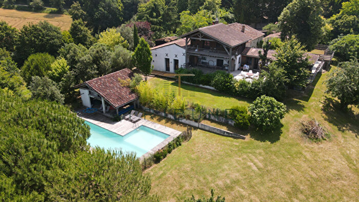 Maison à vendre - Saint-Pierre-de-Clairac - 13 pièces - 7 chambres