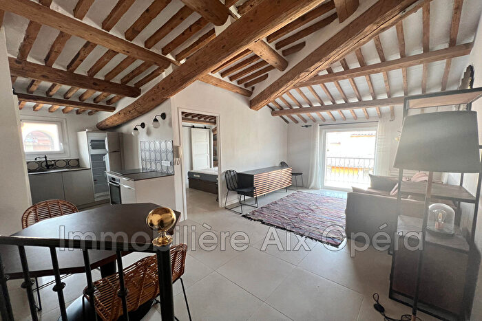 Appartement 2 pièces à Aix-en-Provence, Centre-ville, à louer