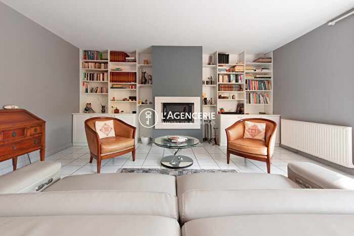 Maison à vendre - Puygouzon - 5 pièces - 4 chambres