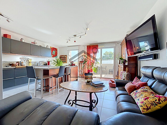 Appartement 3 pièces à Vitrolles, Bords de l'étang, Tribales, Ferme de Croze, à vendre