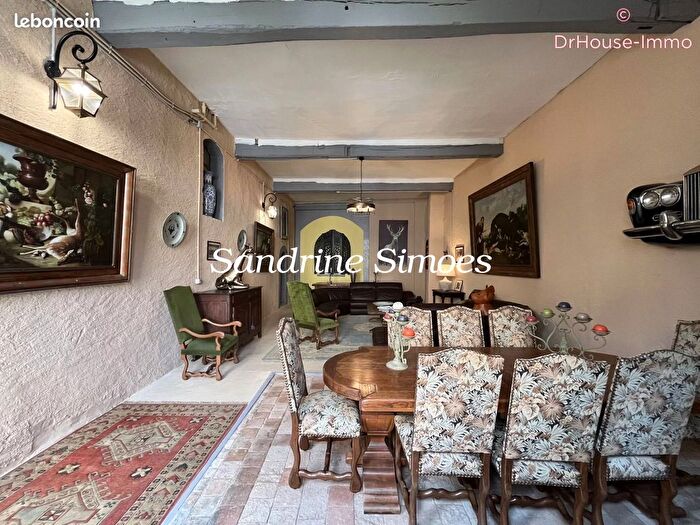 Montmorillon : Maison 10 pièces à vendre