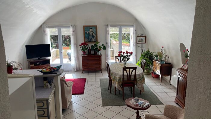 Appartement à vendre - Saint-Zacharie - 3 pièces - 2 chambres