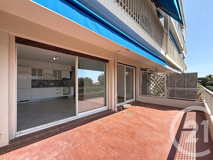 Vence, Vosgelade, Sainte-Anne : Appartement 2 pièces à louer