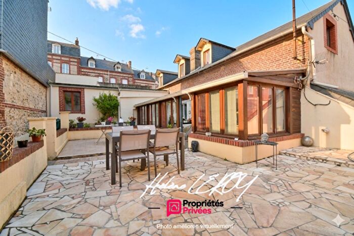 Maison 6 pièces à vendre à Fécamp, Front de Mer, Ecole du Port