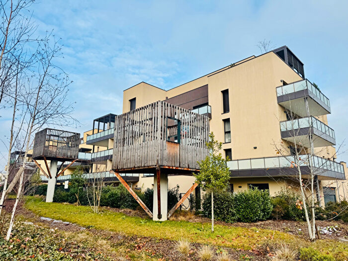 Appartement à vendre - Ferney-Voltaire - 3 pièces - 2 chambres