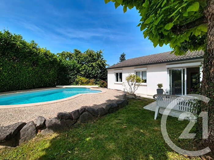 Villette-d'Anthon : Maison 4 pièces à vendre