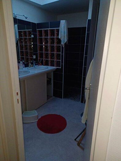 Maison à louer - Lalbenque - 4 pièces - 3 chambres