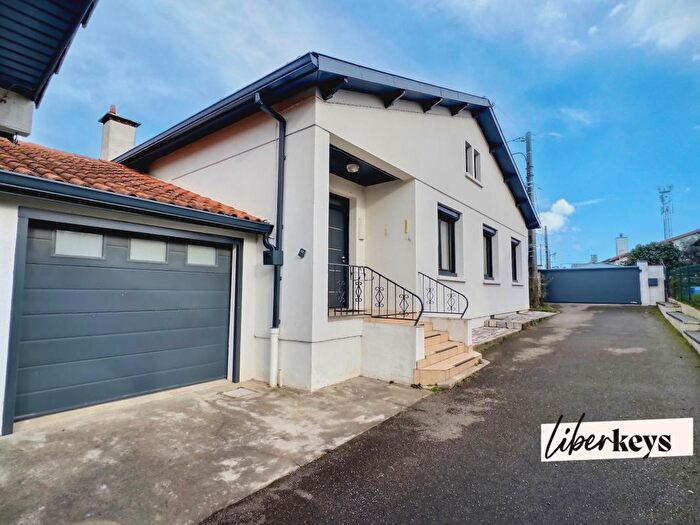 Maison à vendre - Saint-Jean-du-Falga - 5 pièces - 3 chambres