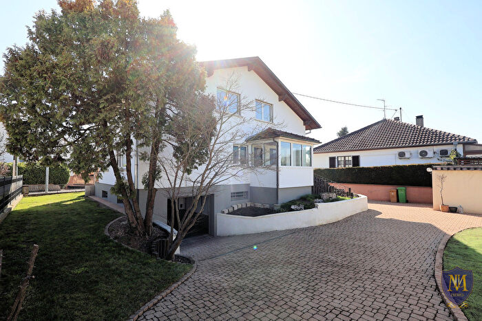 Maison à vendre - Village-Neuf - 6 pièces - 4 chambres