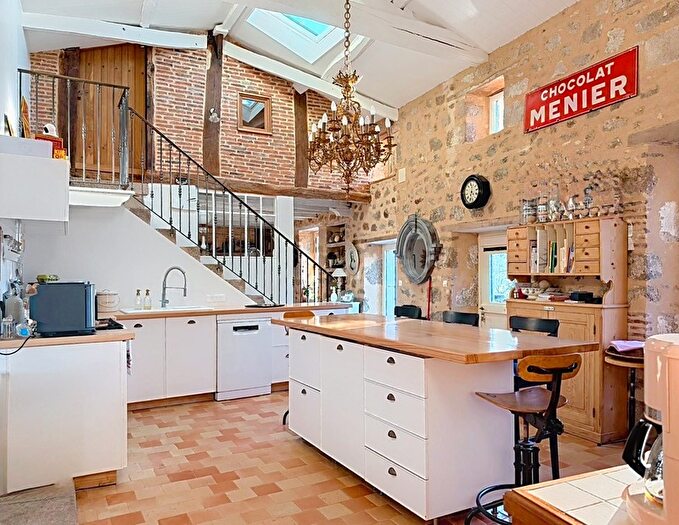 Maison à vendre - Pougne-Hérisson - 6 pièces - 4 chambres