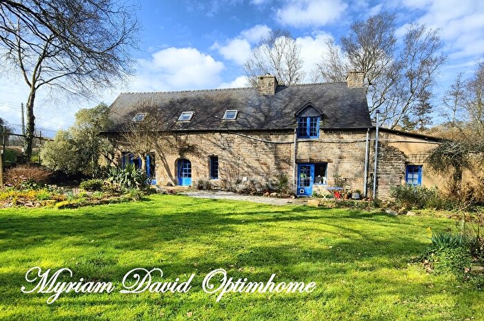 Maison à vendre - Glomel - 5 pièces - 3 chambres