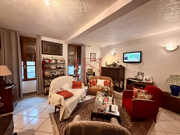 Maison à vendre - Cloyes-sur-le-Loir - 6 pièces - 4 chambres