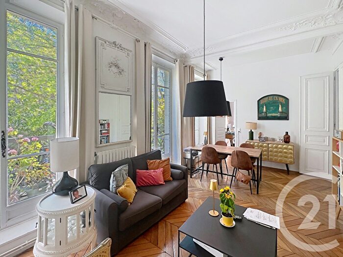 Appartement 3 pièces à vendre à Paris 10ème, Saint-Vincent de Paul, Lariboisière