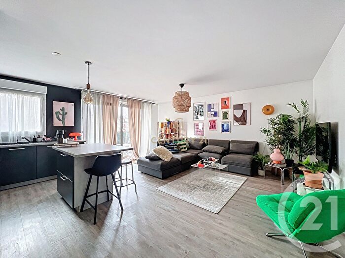 Appartement à vendre - Noisy-le-Grand, Est - 3 pièces - 2 chambres