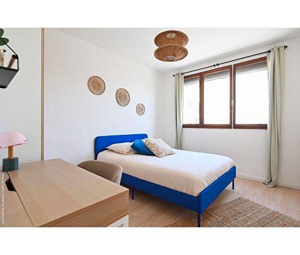 Appartement à louer - La Capelette, Marseille ème arrondissement - 4 pièces - 3 chambres