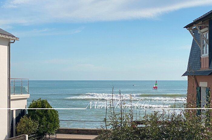 Maison à vendre - Saint-Gilles-Croix-de-Vie - 8 pièces - 5 chambres