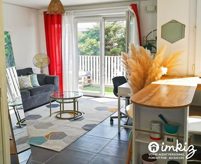 Appartement à vendre - Marseille e , Saint-Jérome - 1 pièce