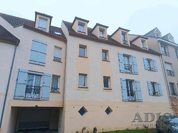 Appartement à louer - Dammartin-en-Goële - 3 pièces - 2 chambres