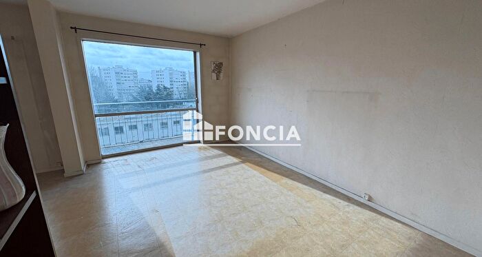 Appartement à vendre - Fresnes, Centre-ville - 4 pièces - 2 chambres