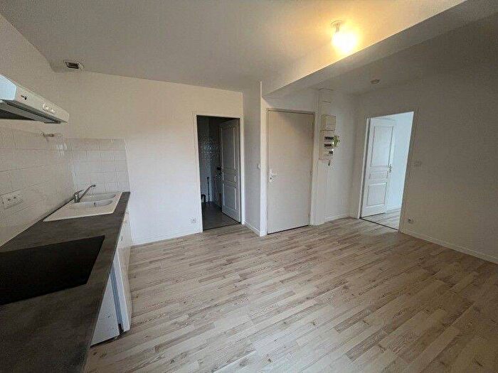 Appartement à louer - Miramont-de-Guyenne - 2 pièces - 1 chambre