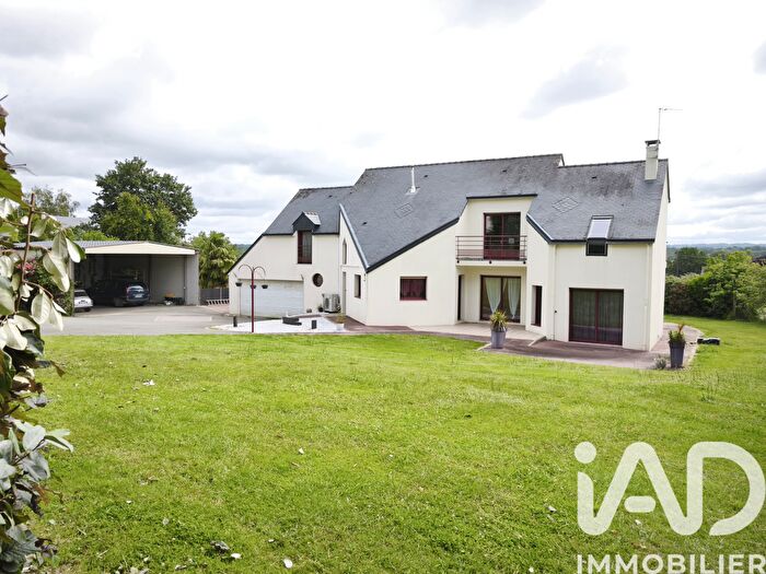 Maison 8 pièces à La Haie-Traversaine, à vendre